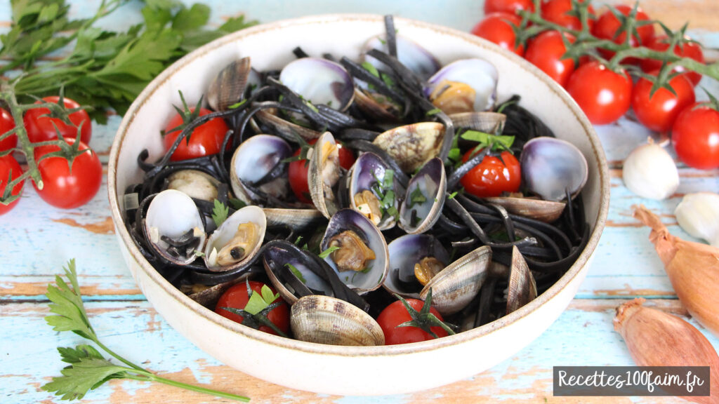 Spaghetti alla vongole (palourdes ail et persil) | Recettes100faim